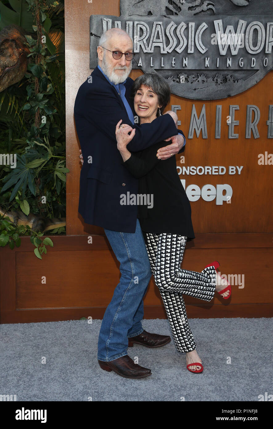 Anna Stuart And James Cromwell High Resolution Stock Photography and ...