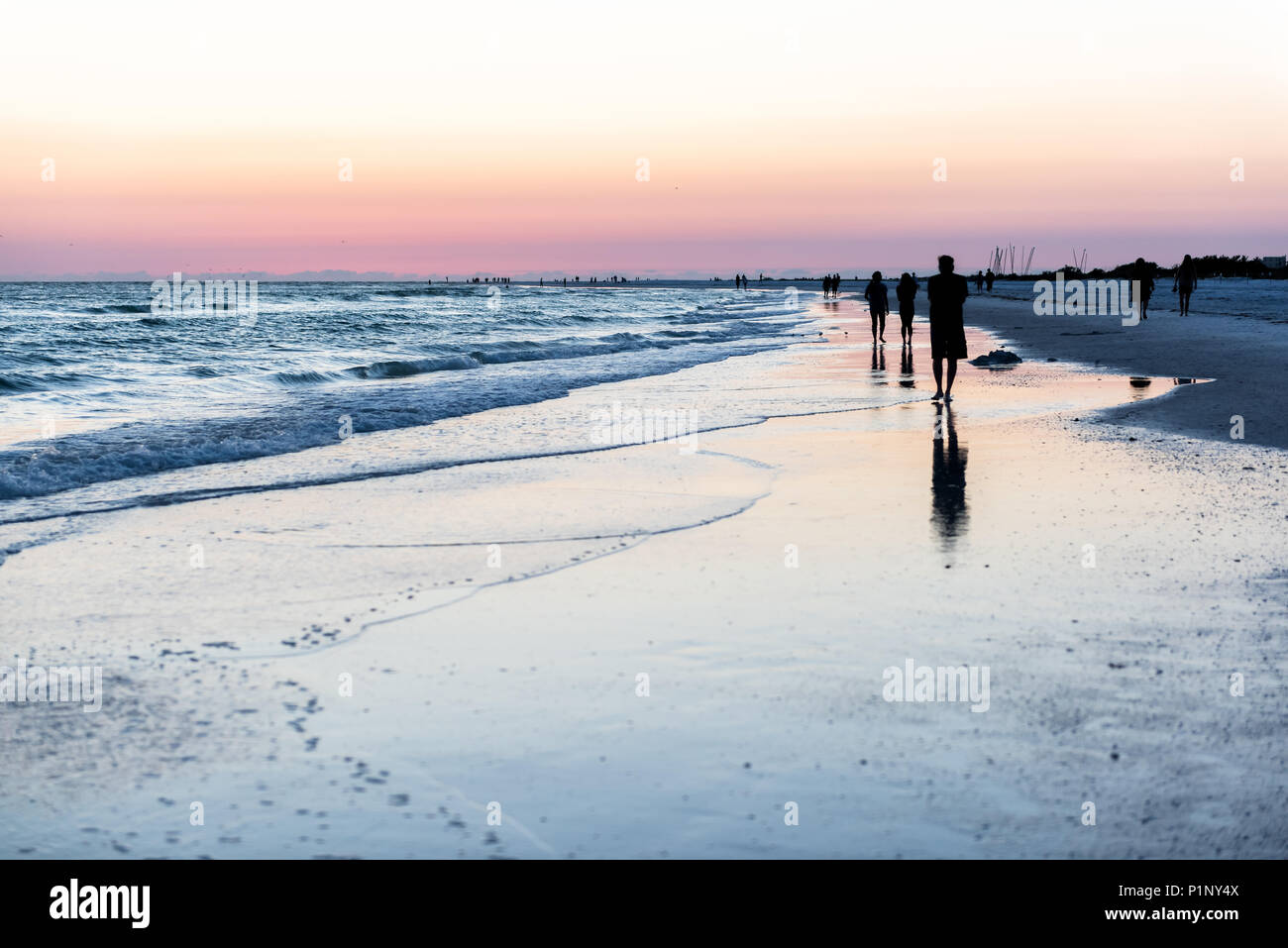 Peach waves hi-res stock photography and images - Alamy