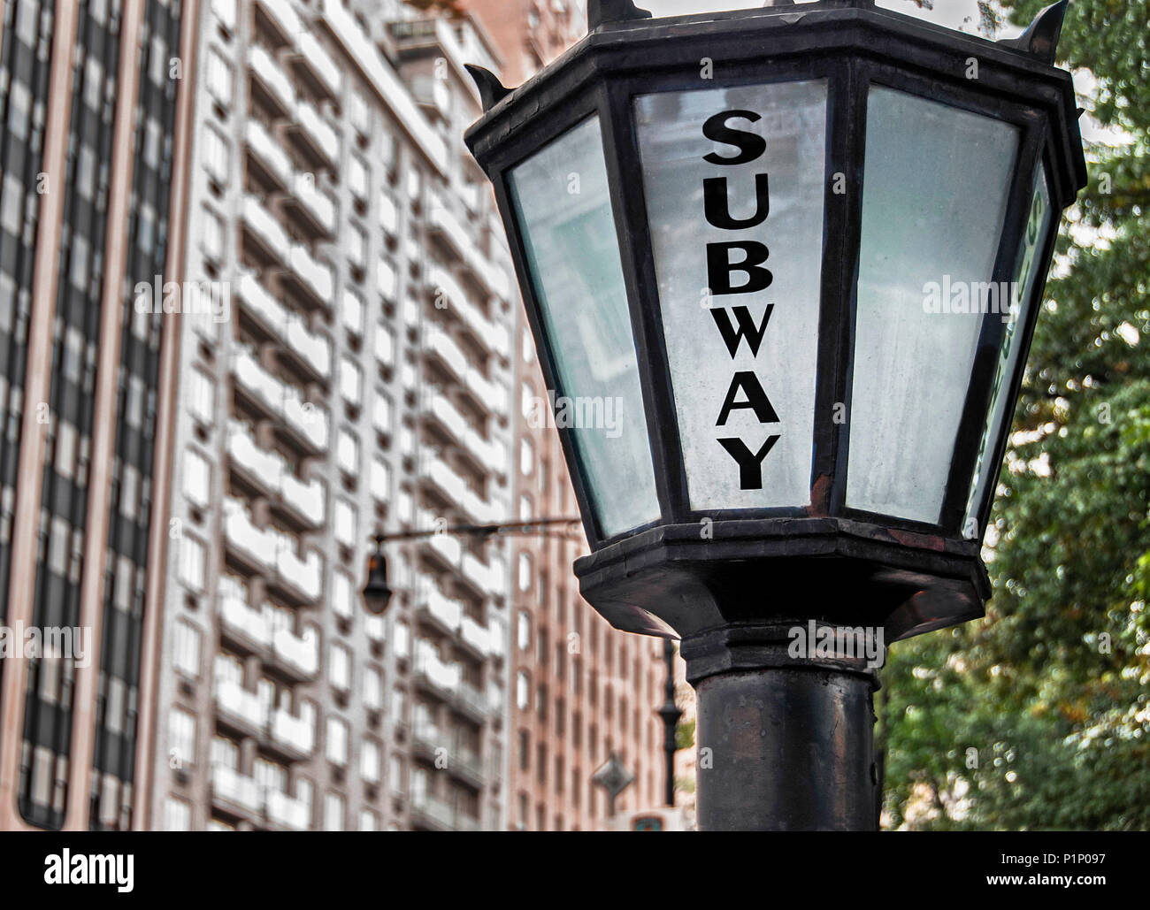 New York Central Park Classic Antique Subway Lamp Sign Stock Photo - Alamy