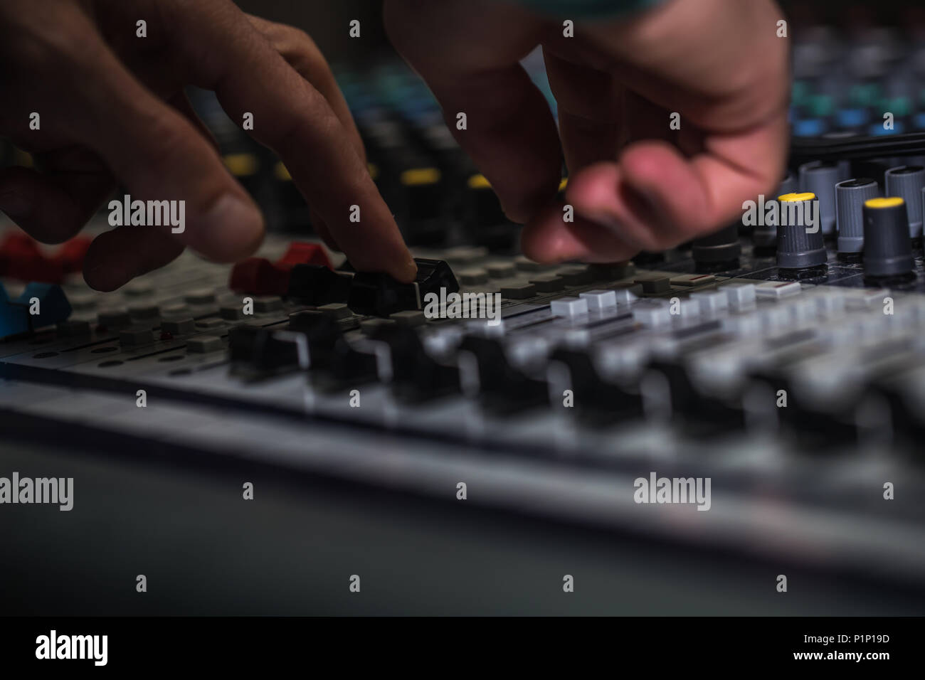 fader digital mixing console with volume meter, volume indicator ...