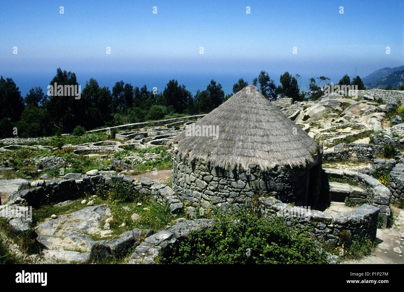 Ancient celtic village hi-res stock photography and images - Alamy