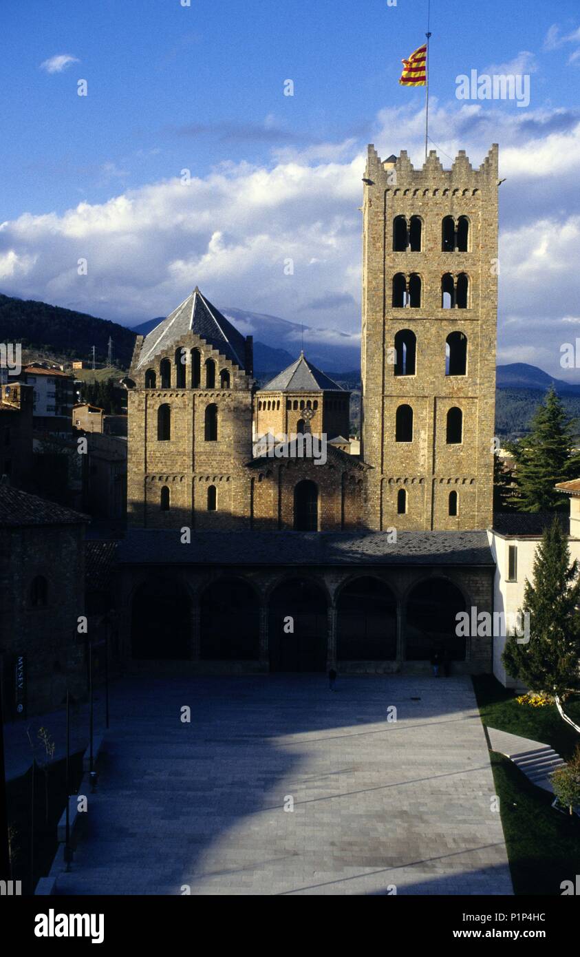 Ripoll, Santa María monastery façade (romanesque architecture); town ...
