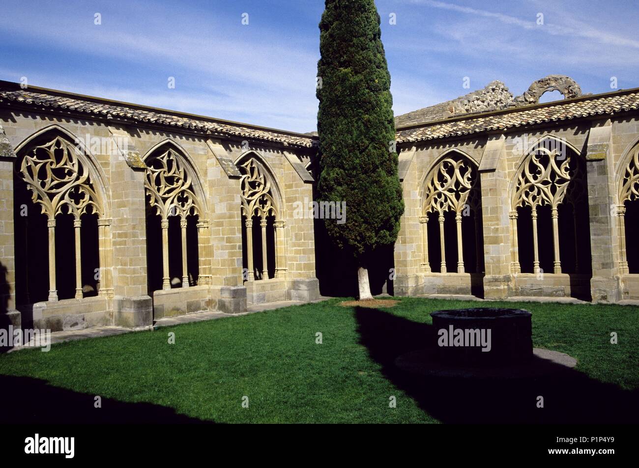 Monasterio de / la Oliva monastery; gothic cloister (cisterciense Stock ...