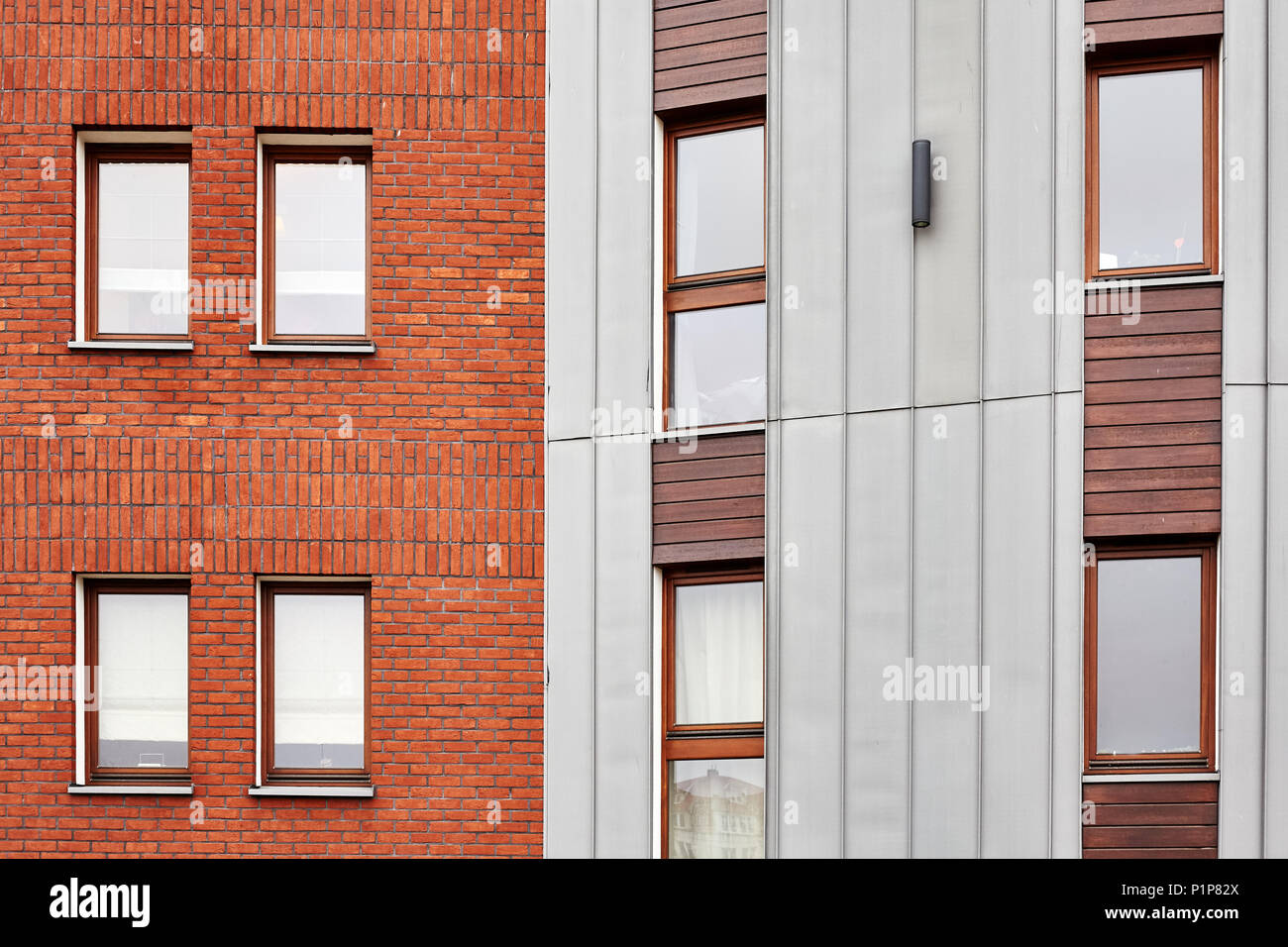 Real brick wall hi-res stock photography and images - Alamy