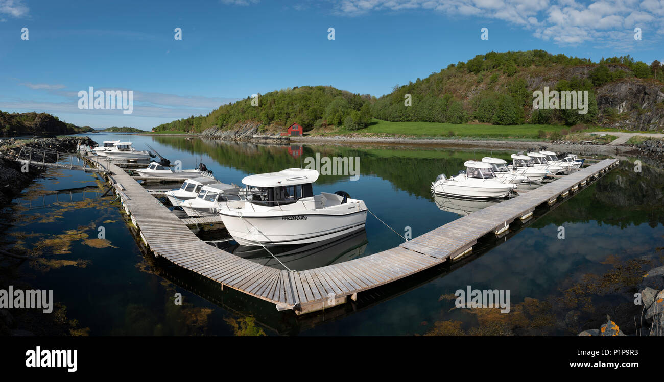 Leka marina hi-res stock photography and images - Alamy