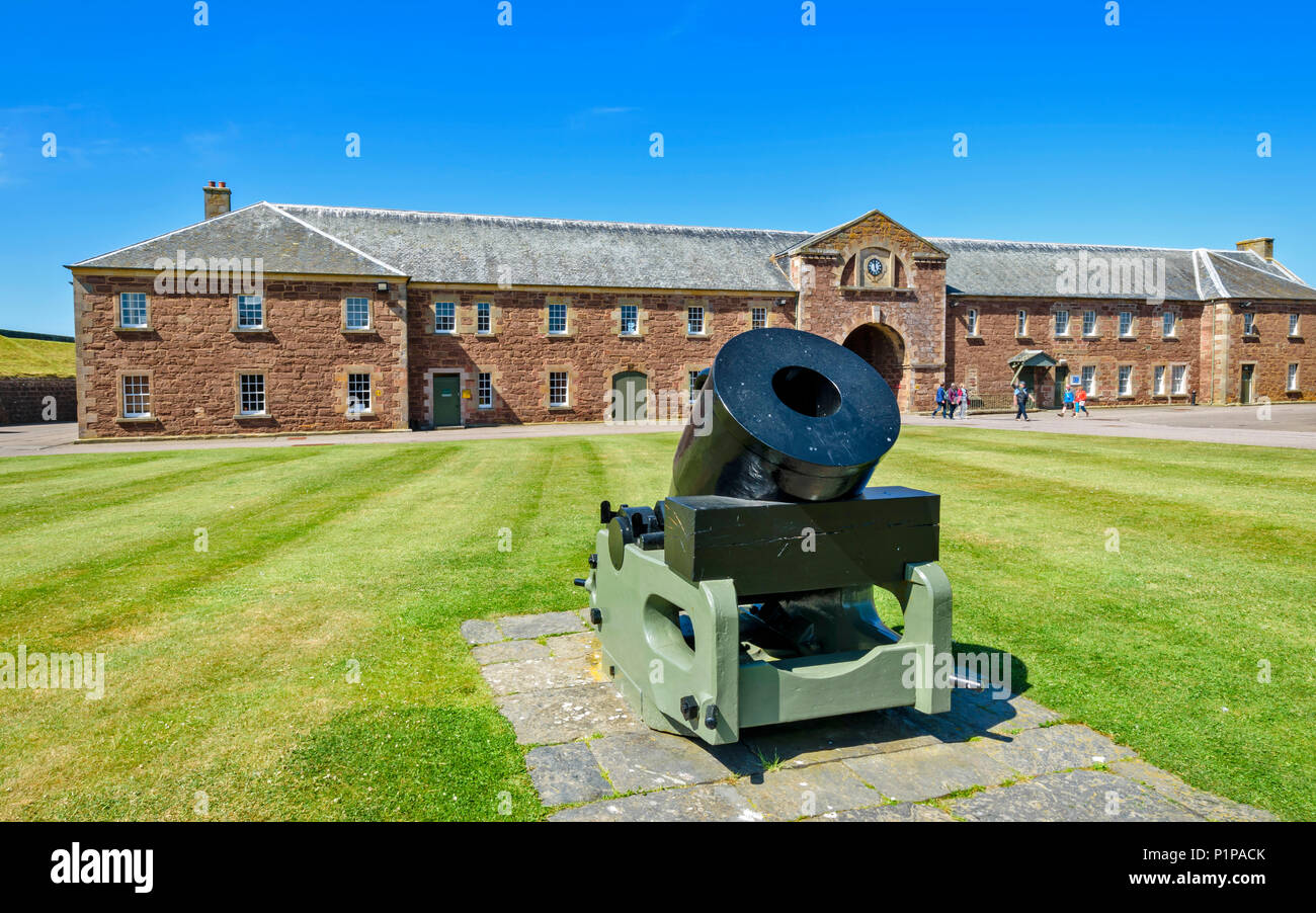 FORT GEORGE ARDERSIER INVERNESS SCOTLAND LARGE BLACK CANNON OR MORTAR ...