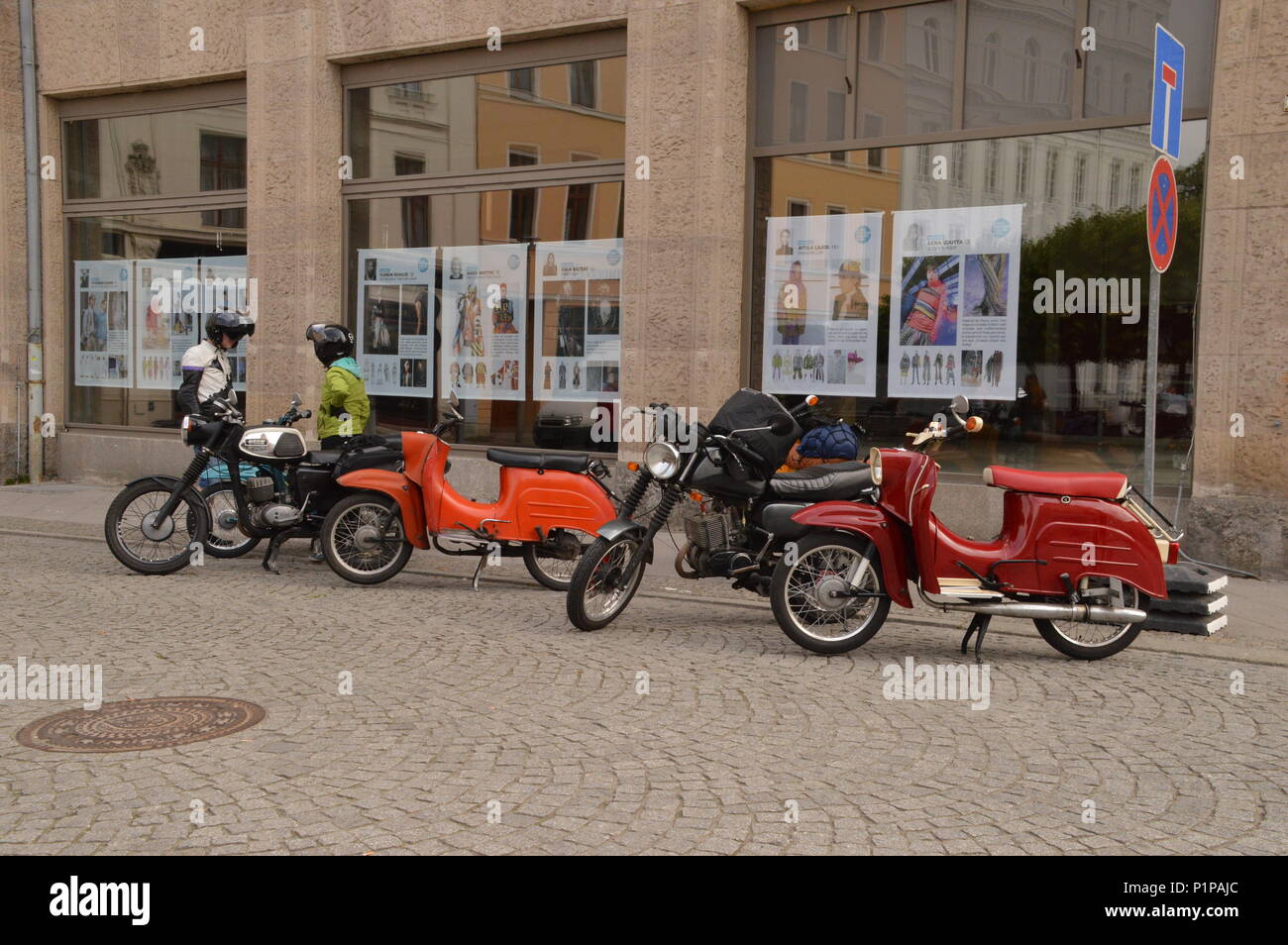 DDR GDR Oldtimer moped east germany typ schwalbe simson Stock Photo - Alamy