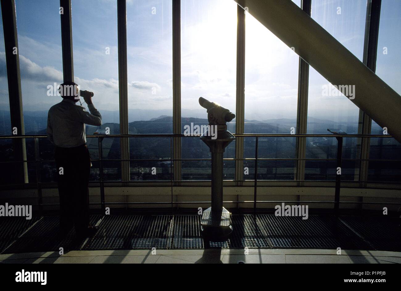 Foster range hi-res stock photography and images - Alamy