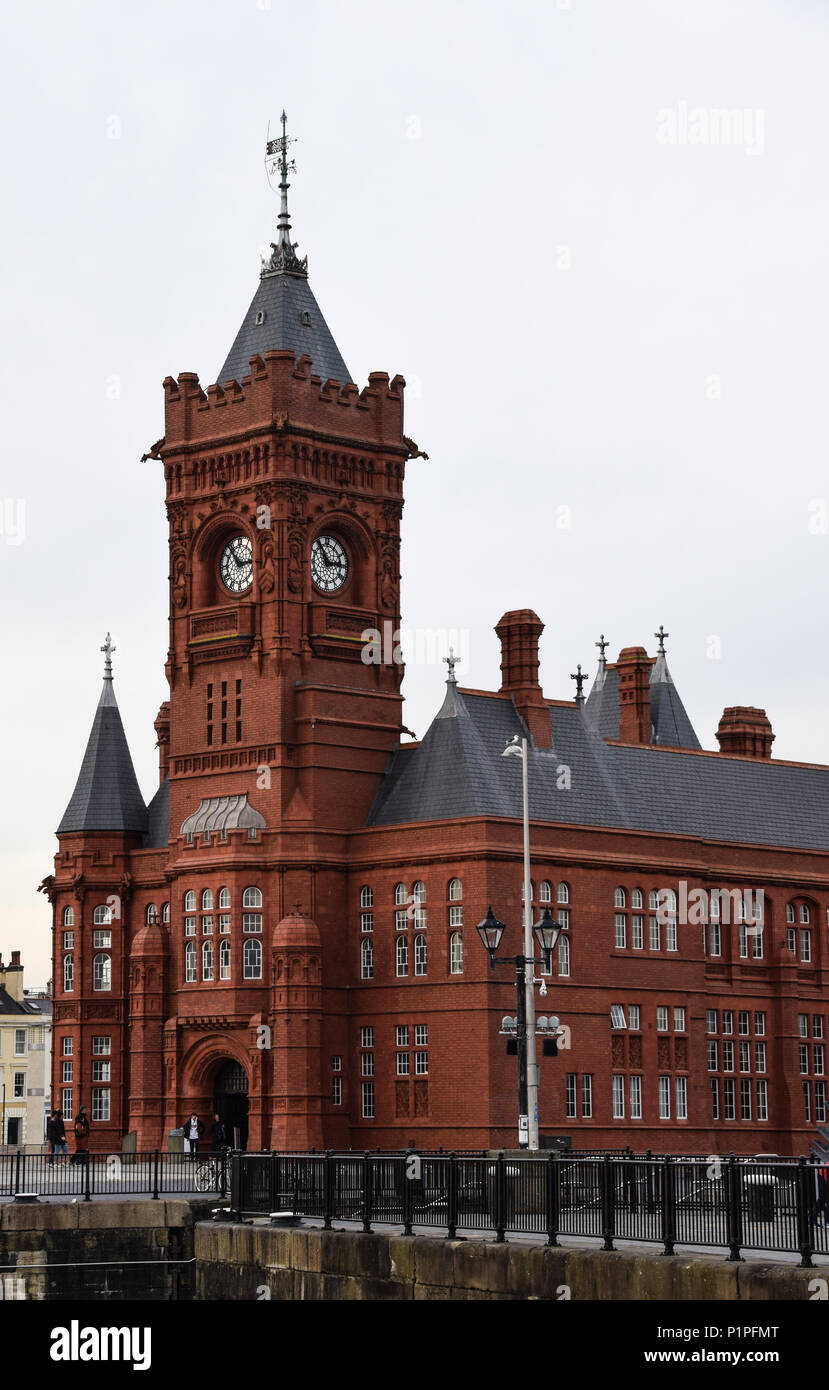 Pierhead building cardiff roald hi-res stock photography and images - Alamy