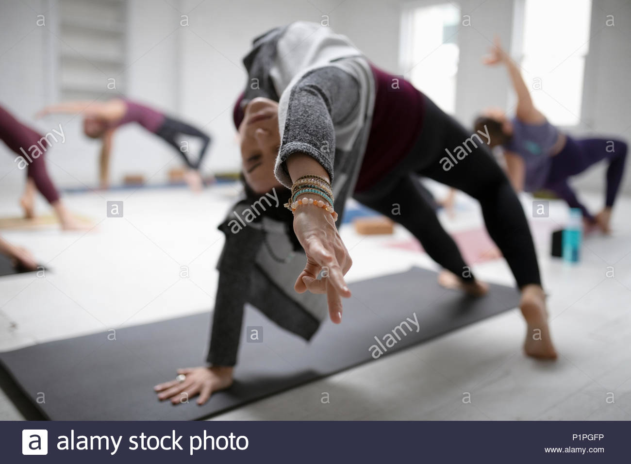 Backbend hi-res stock photography and images - Alamy