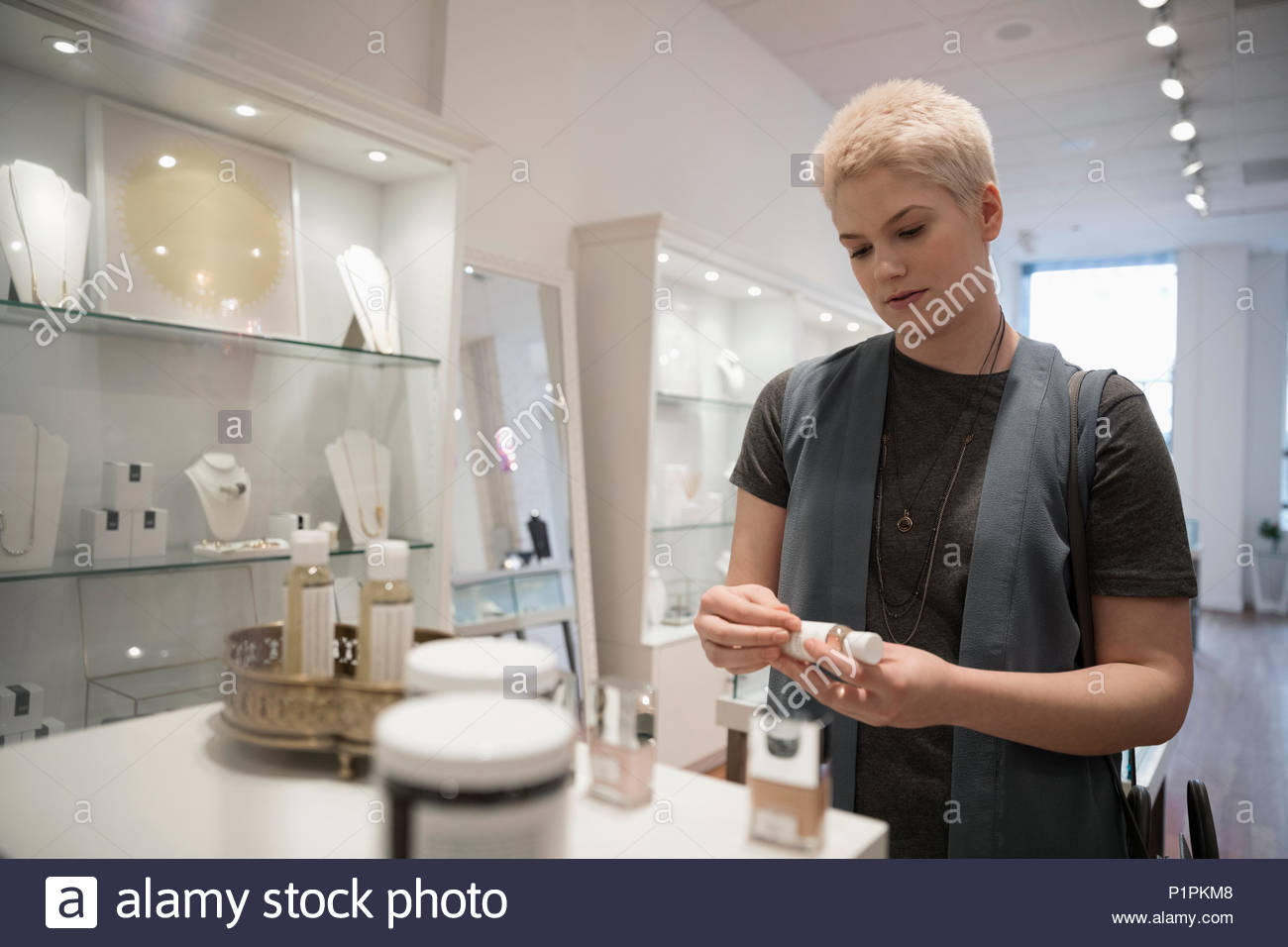 Beauty product photography hi-res stock photography and images - Alamy