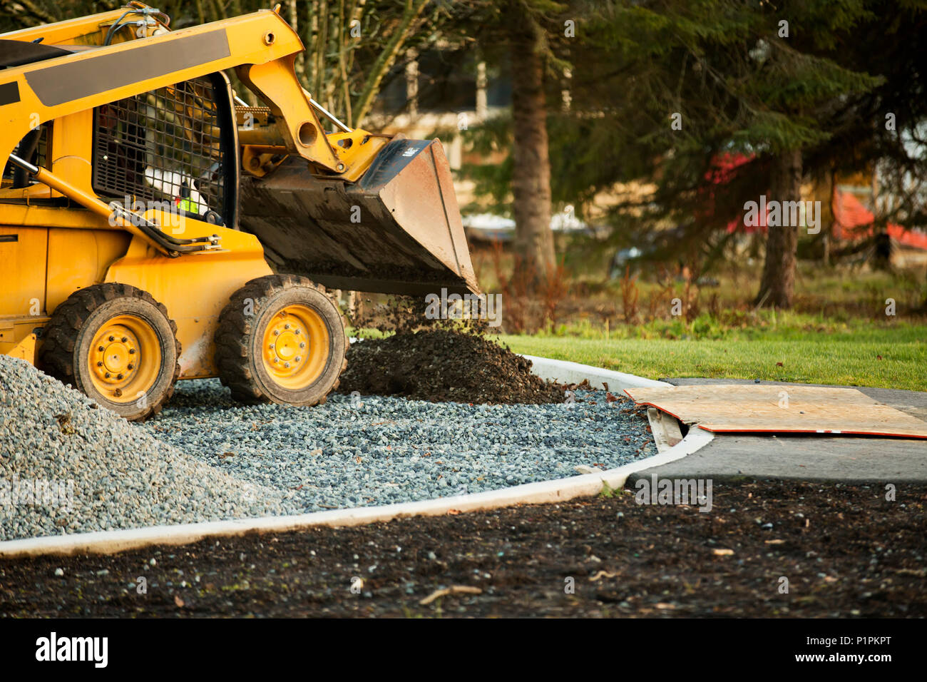 Front end loader tractor hi-res stock photography and images - Alamy