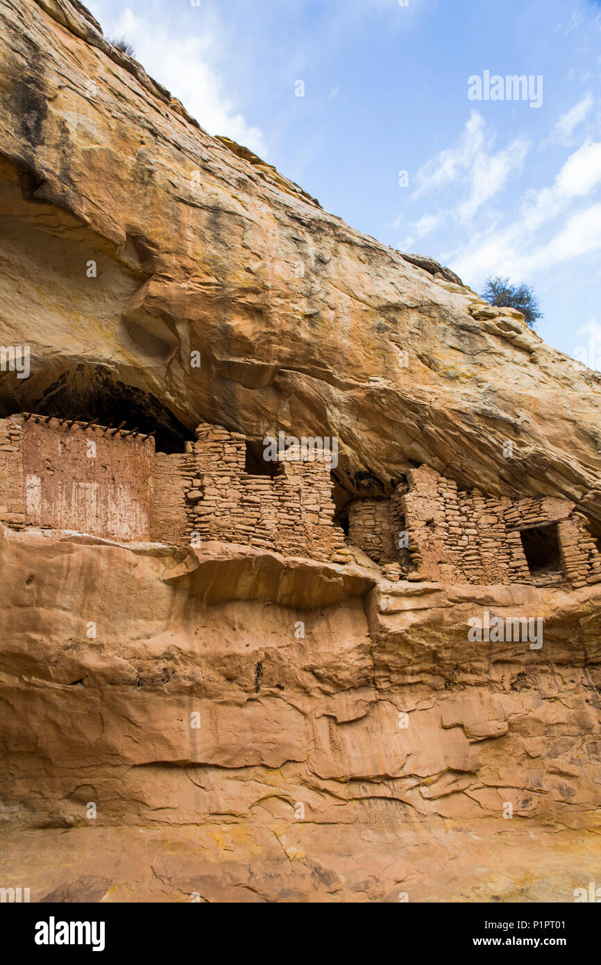 Target ruins, Ancestral Pueblo, up to 1,000 years old, Bears Ears ...