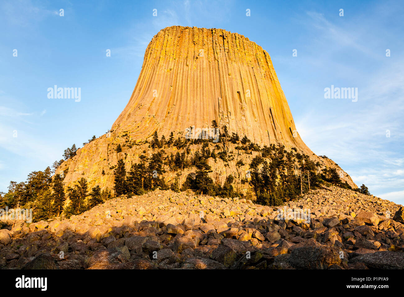 Devils tower rock formation hi-res stock photography and images - Alamy