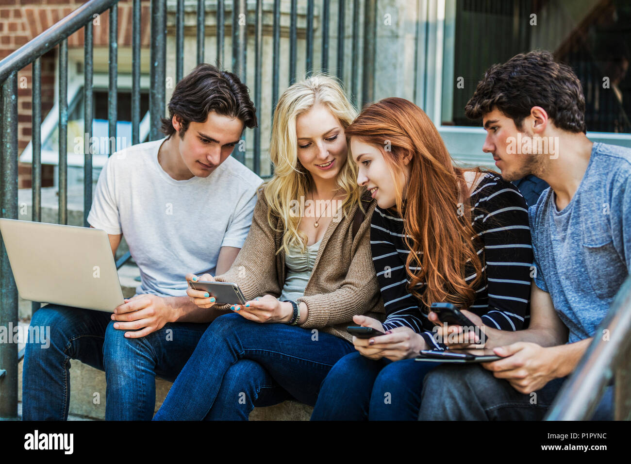 Smart steps hi-res stock photography and images - Alamy