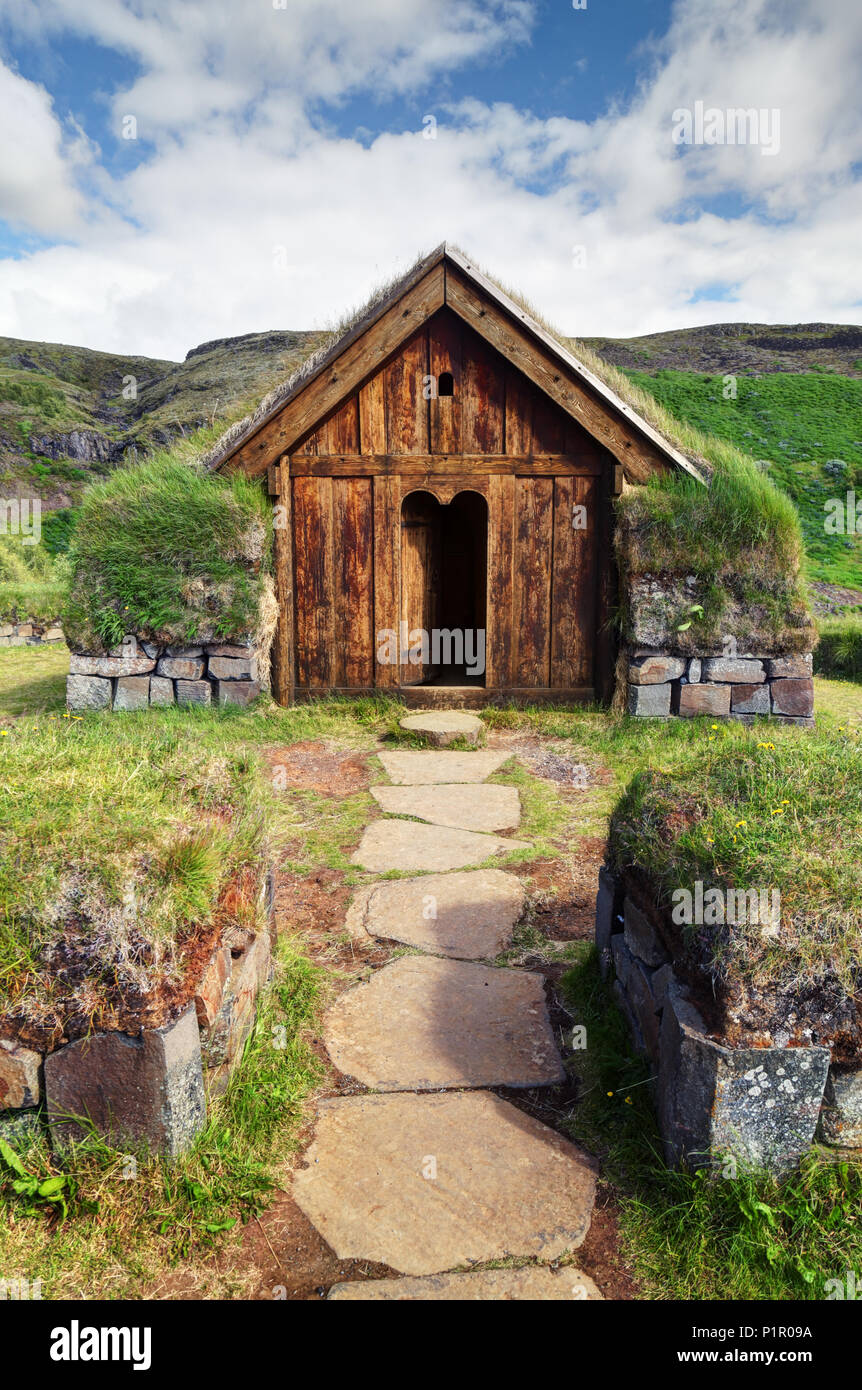 Small turf stave-church, Stöng, Iceland Stock Photo - Alamy