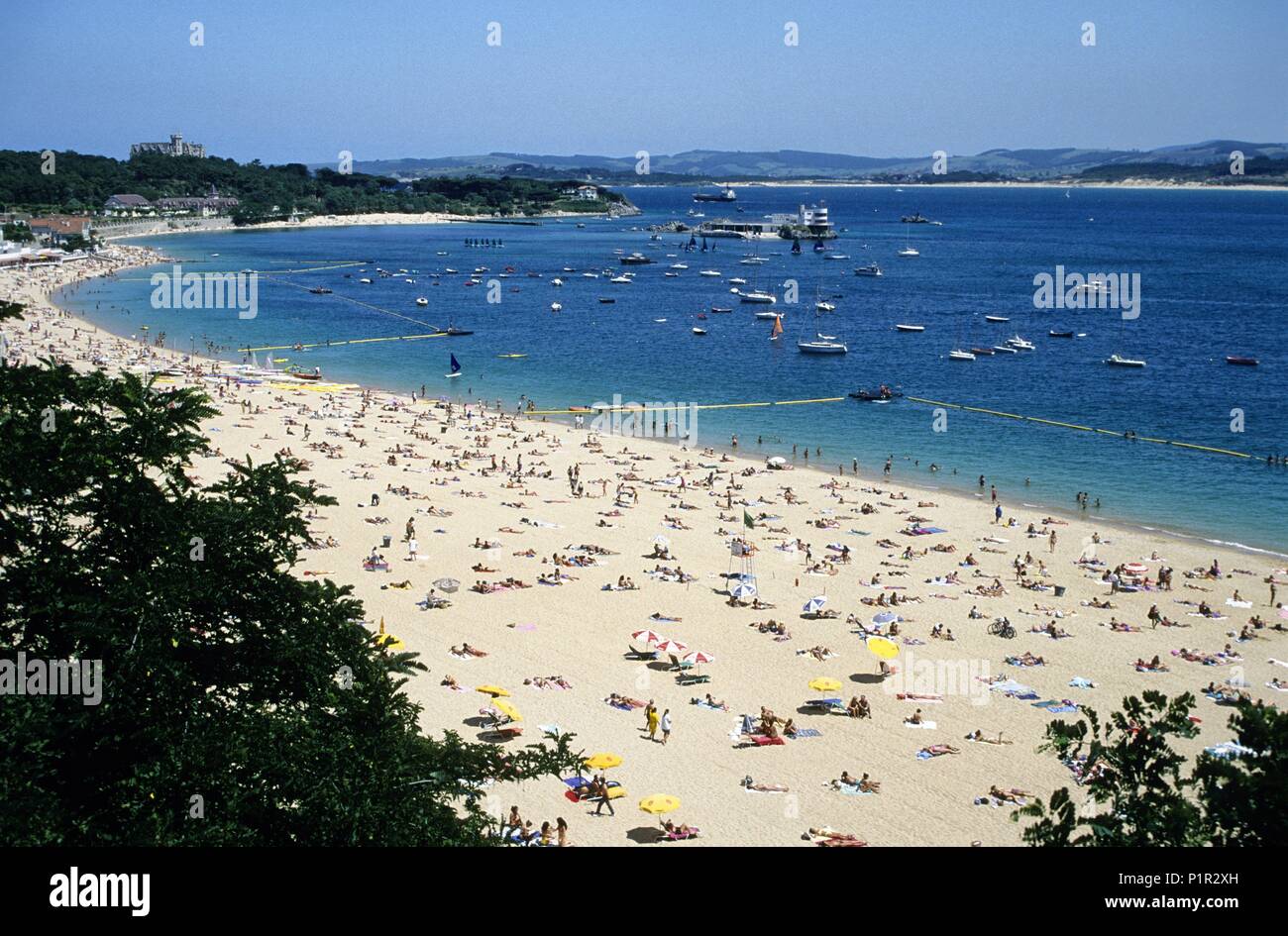 Santander, La Magadalena beach and peninsula / palace Stock Photo - Alamy