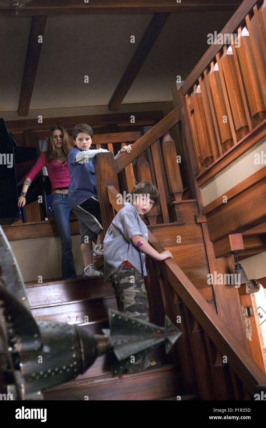 Original Film Title: ZATHURA. English Title: ZATHURA. Film Director ...