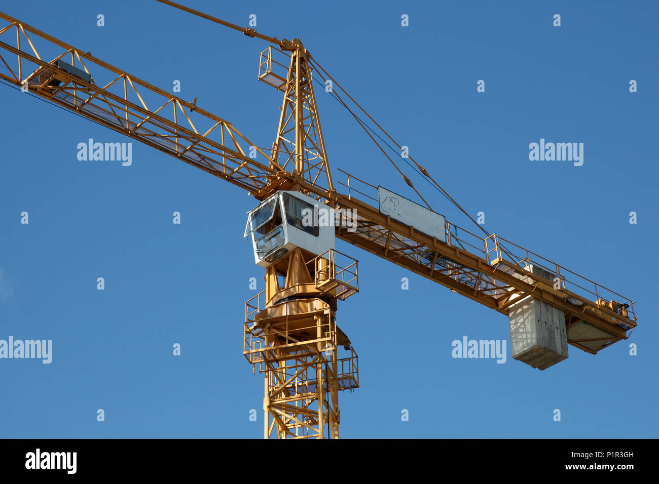 Heavy crane construction hi-res stock photography and images - Alamy