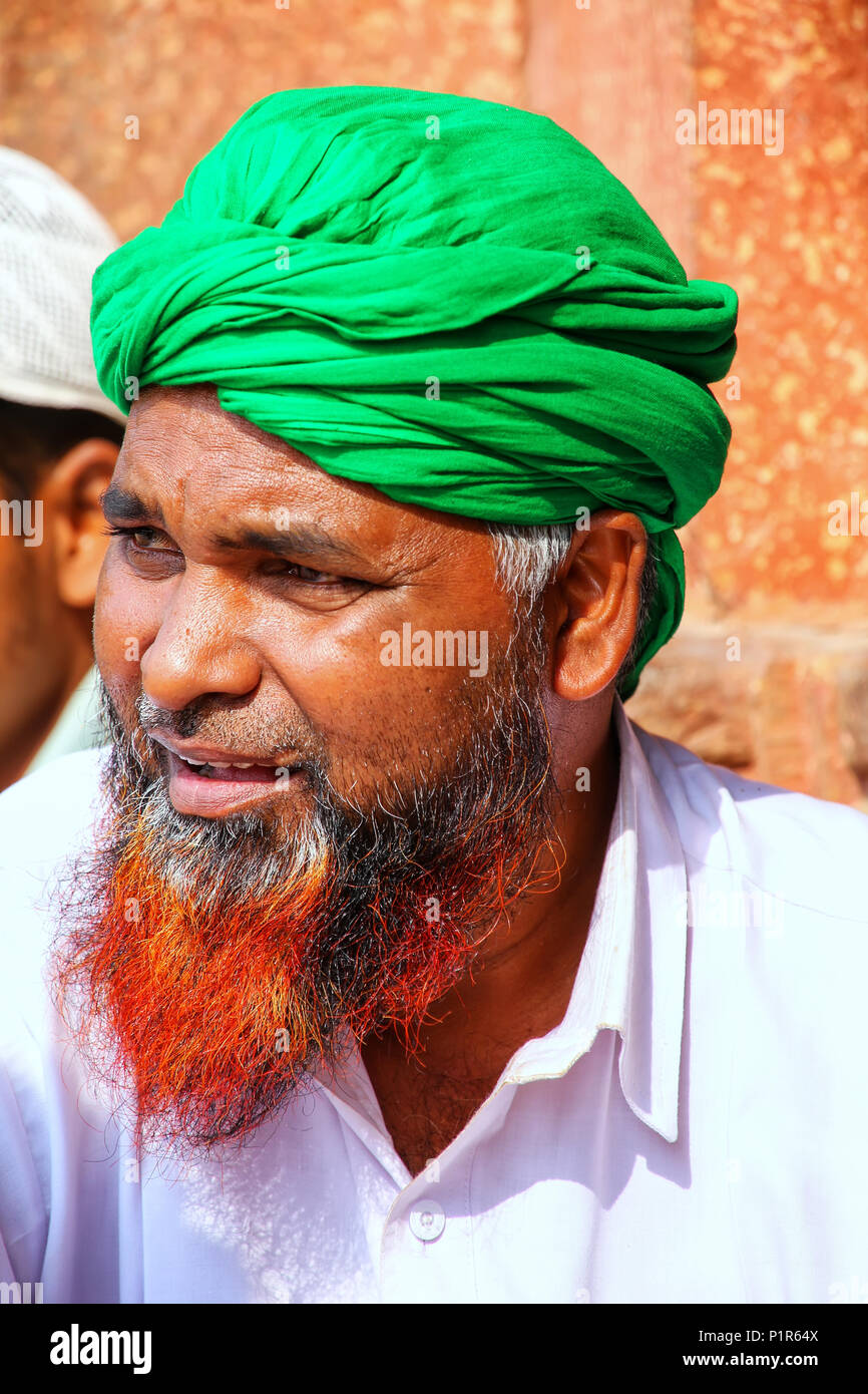 Indian man profile face hi-res stock photography and images - Alamy