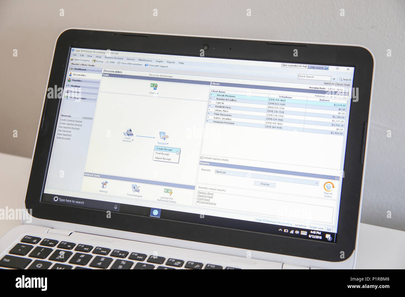 Accounting software hi-res stock photography and images - Alamy