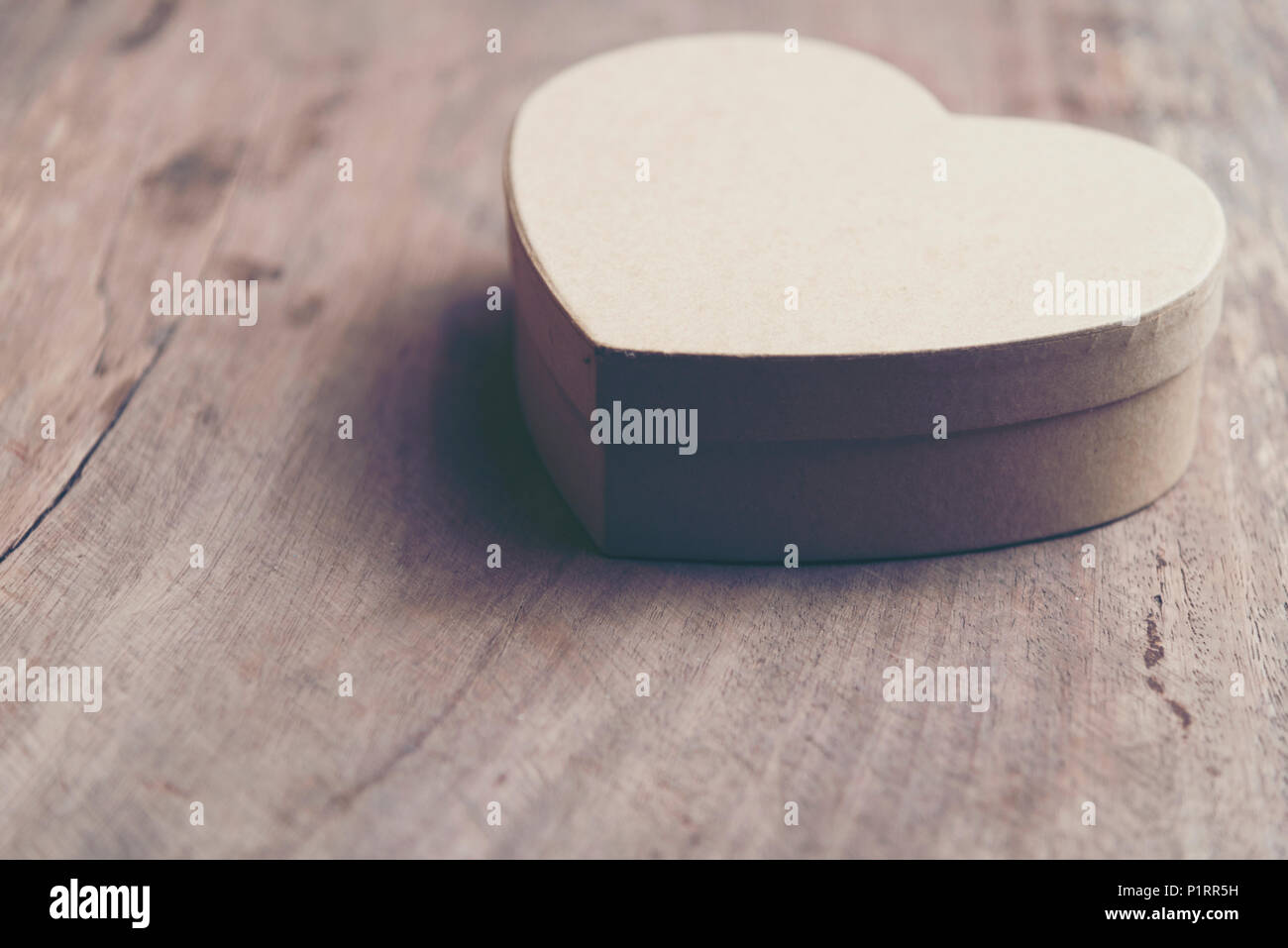 Heart shape gift box Stock Photo - Alamy