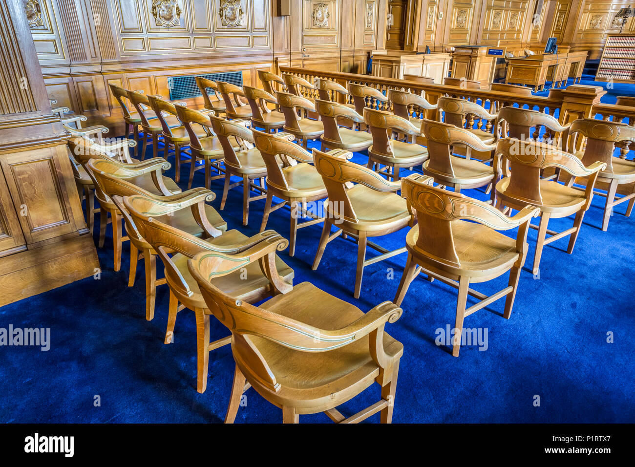 Court law chair hi-res stock photography and images - Alamy