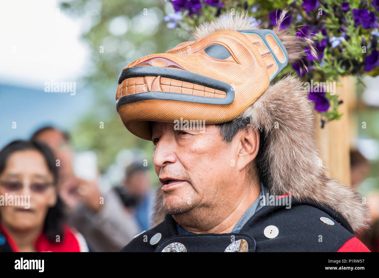 Tlingit people hi-res stock photography and images - Alamy