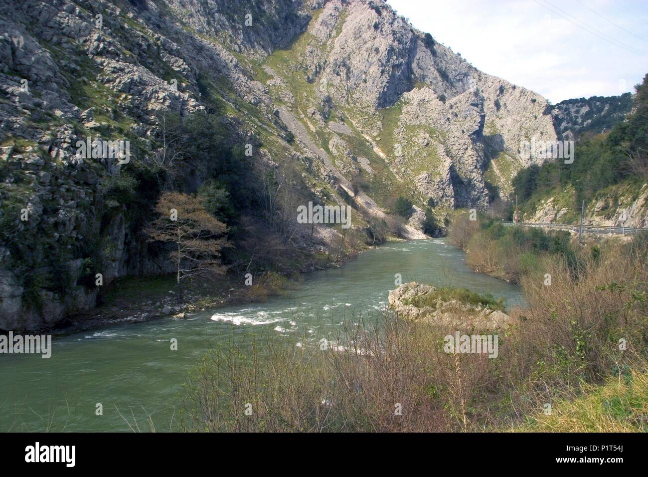 Río deva hi-res stock photography and images - Alamy