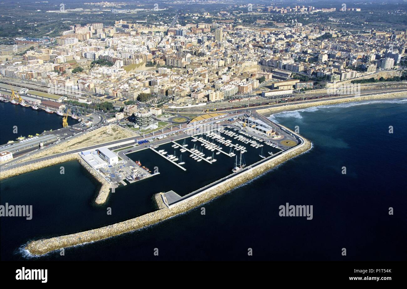 Aerial standpoint hi-res stock photography and images - Alamy