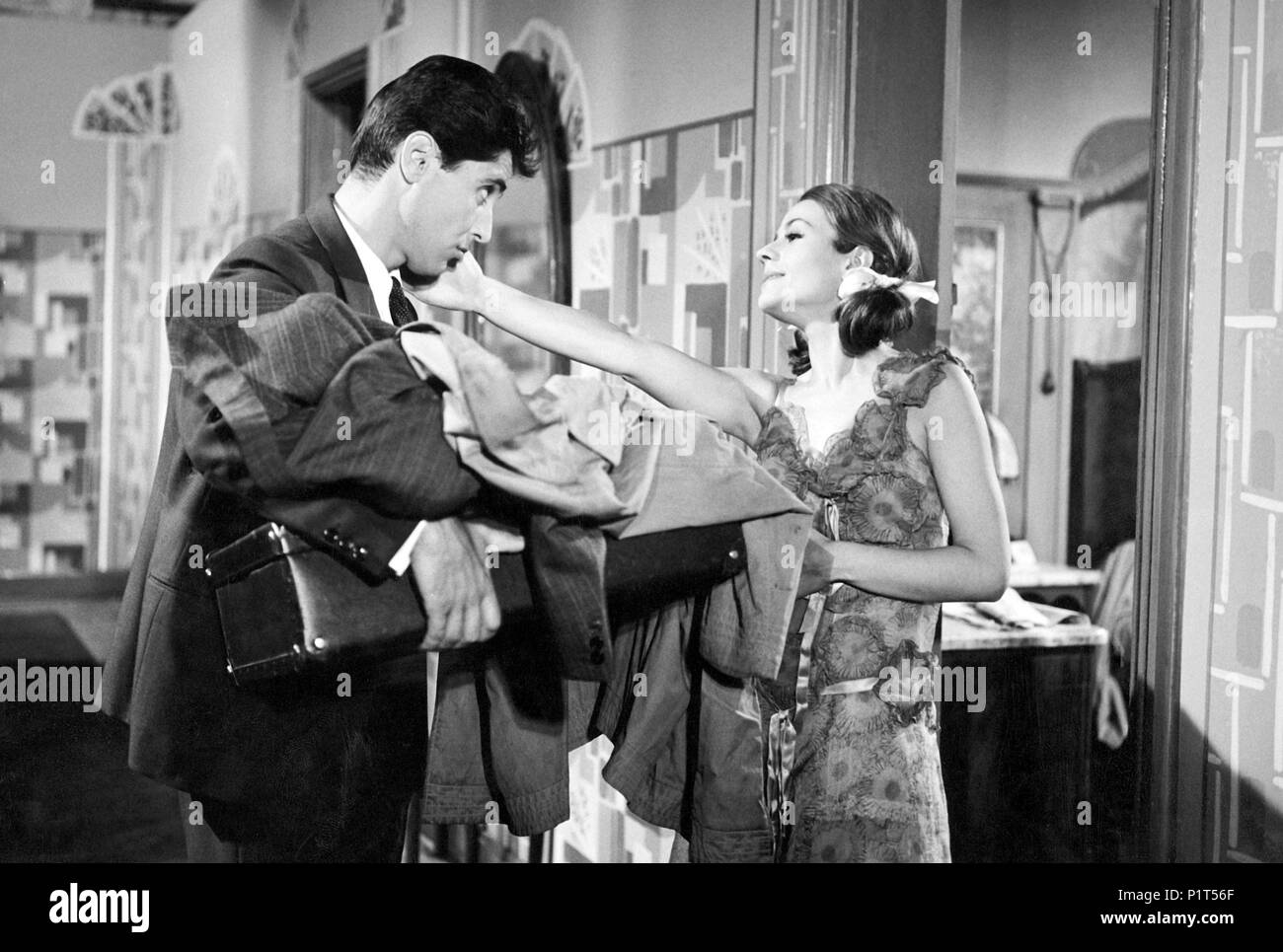 Robert thomas sasha distel hi-res stock photography and images - Alamy