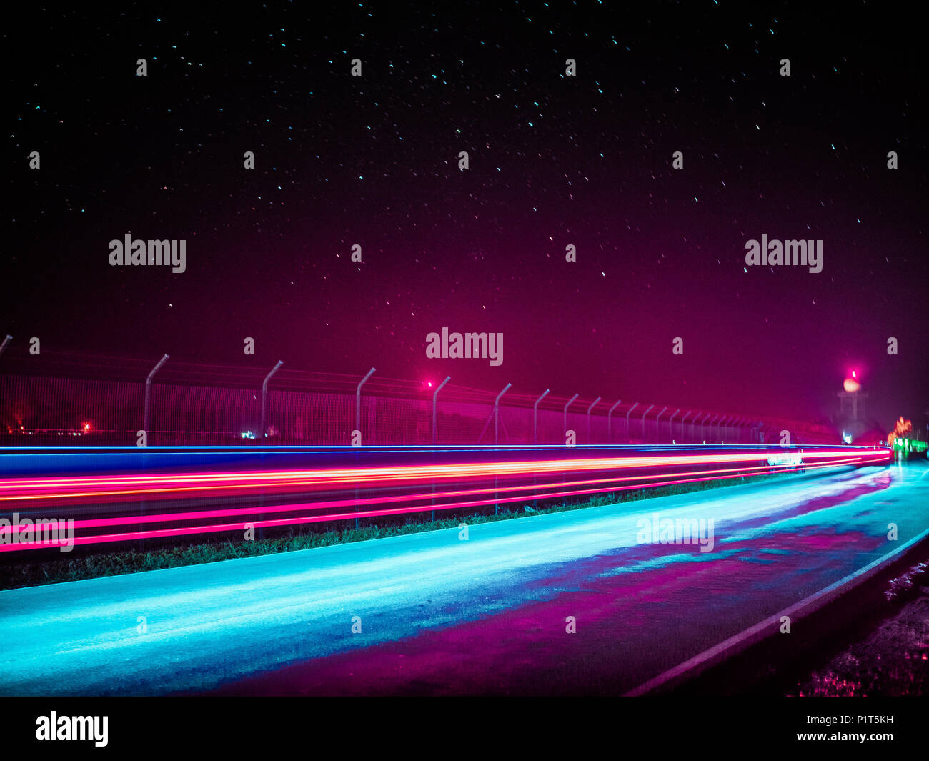 Night roadside hi-res stock photography and images - Alamy