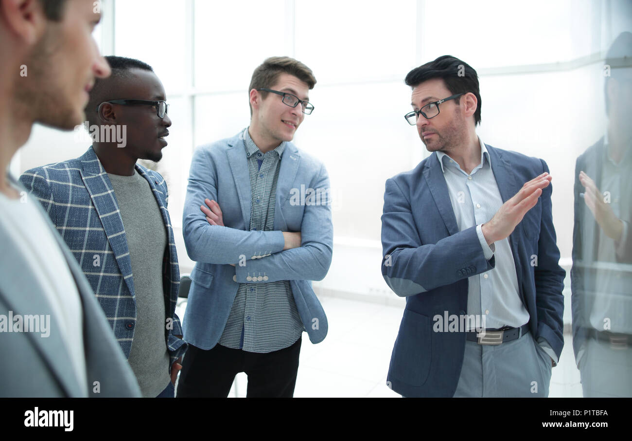 project Manager and the business team are discussing work problems ...