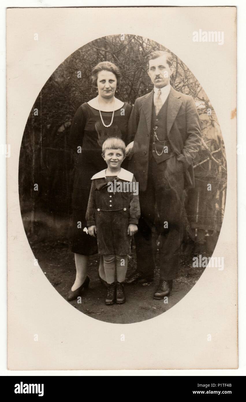 1920s baby photo hi-res stock photography and images - Alamy