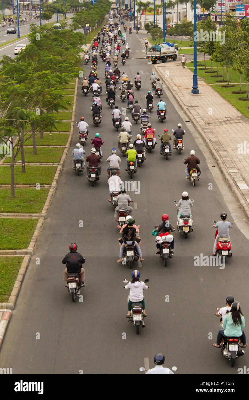 Vietnam traffic crowd saigon hi-res stock photography and images - Alamy