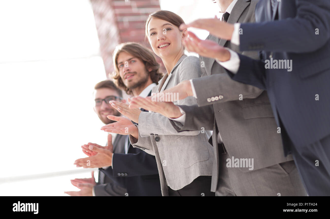 Business team clapping good hi-res stock photography and images - Alamy