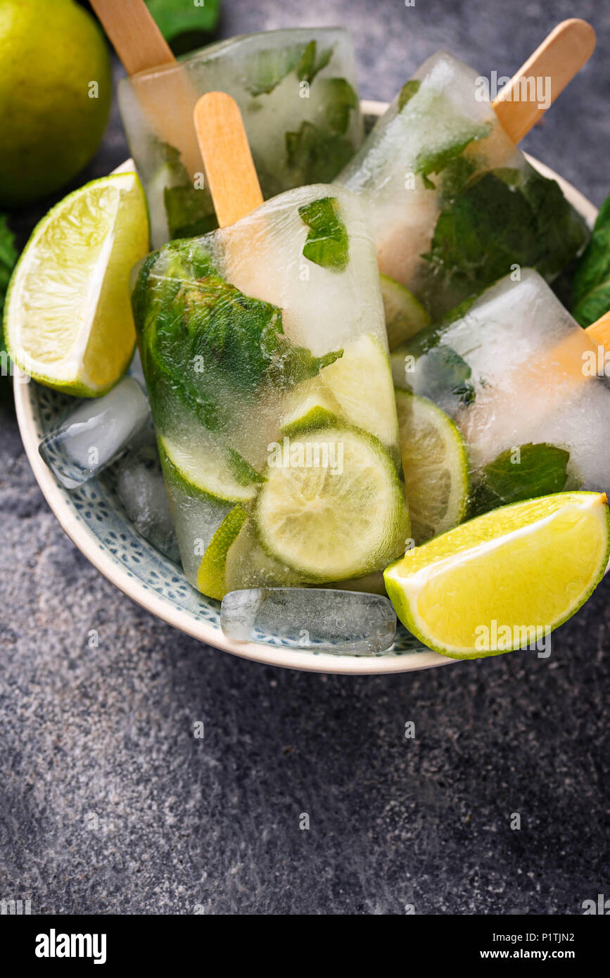 Mojito mint hi-res stock photography and images - Alamy
