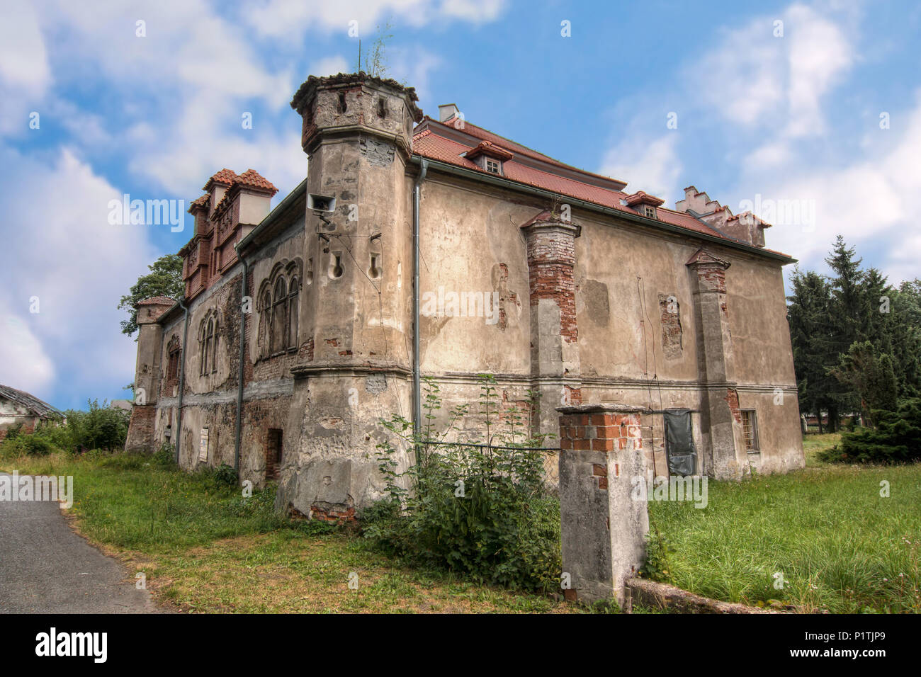 Broken, desolate and abandoned Baroque castle in Czech Republic Stock ...