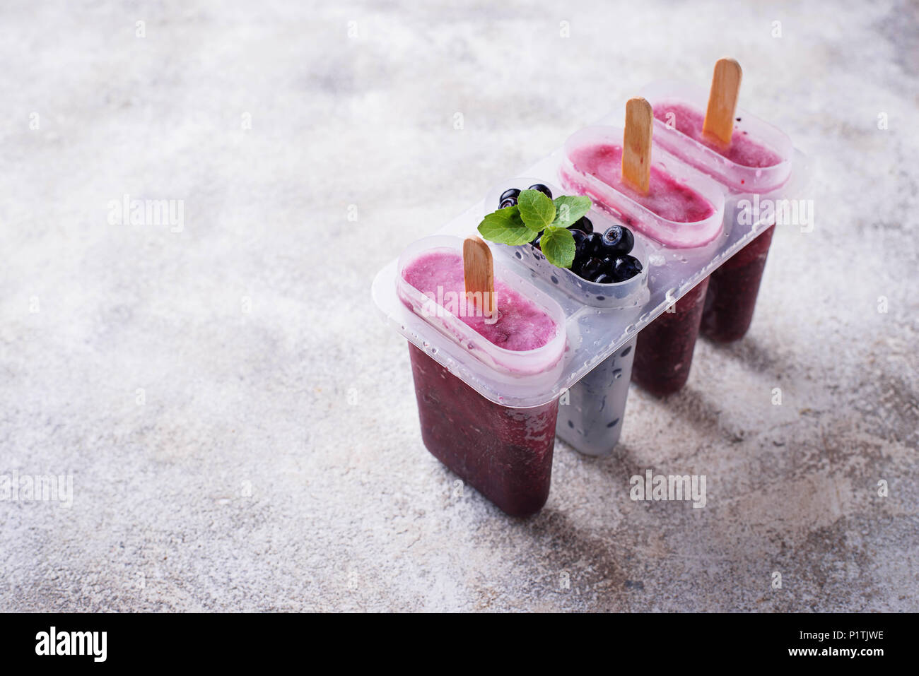 Popsicle stick container hi-res stock photography and images - Alamy