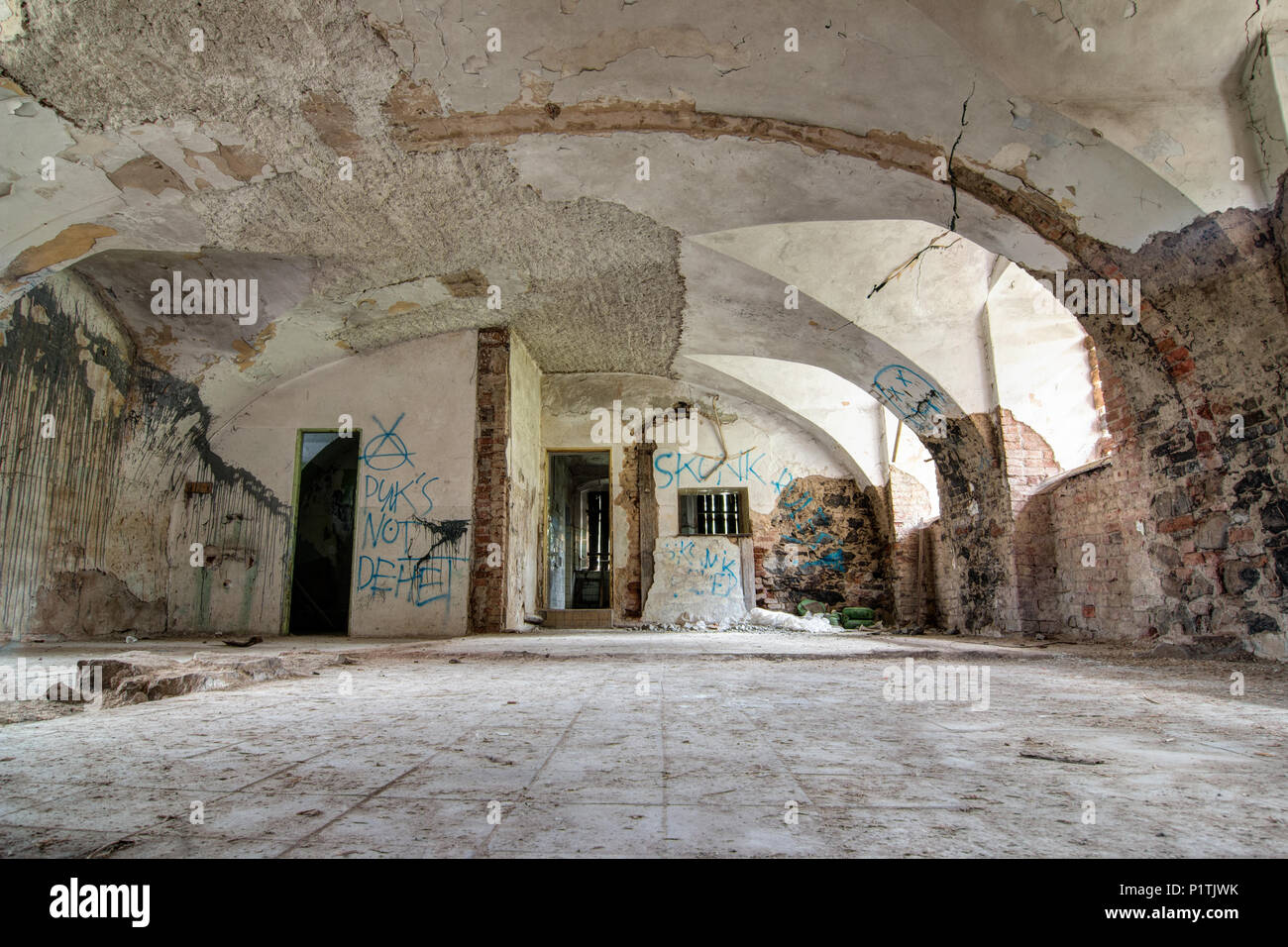 Baroque castle hi-res stock photography and images - Alamy