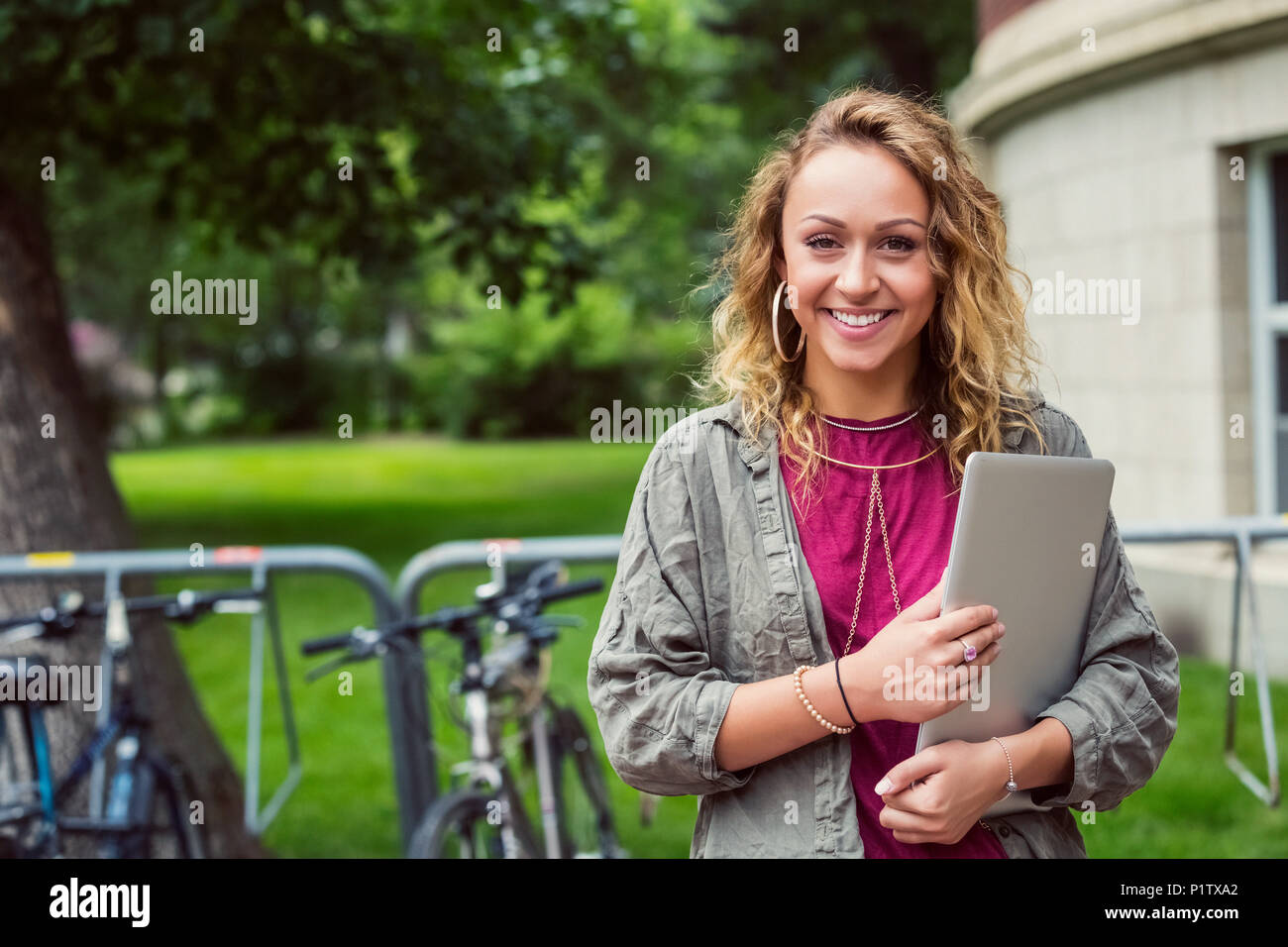 Female college student standing campus hi-res stock photography and ...