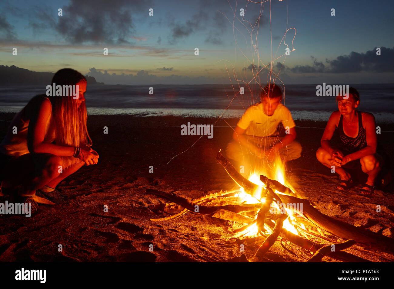 Campfire boys hi-res stock photography and images - Alamy