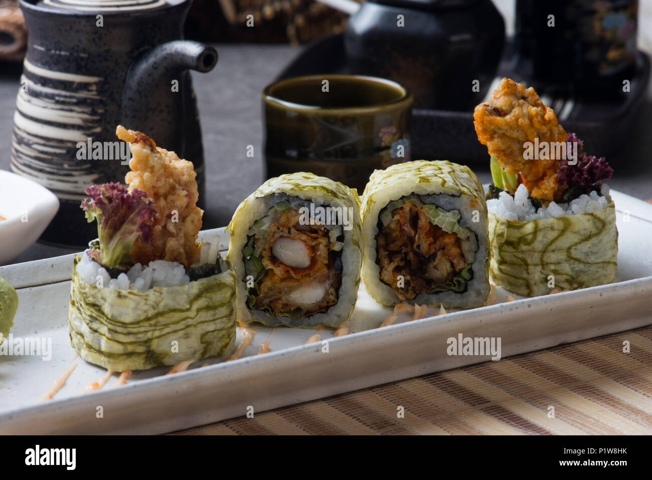 Soft shell crab roll sushi Stock Photo - Alamy