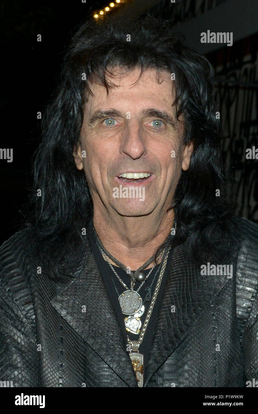 Alice cooper and his wife sheryl hi-res stock photography and images ...