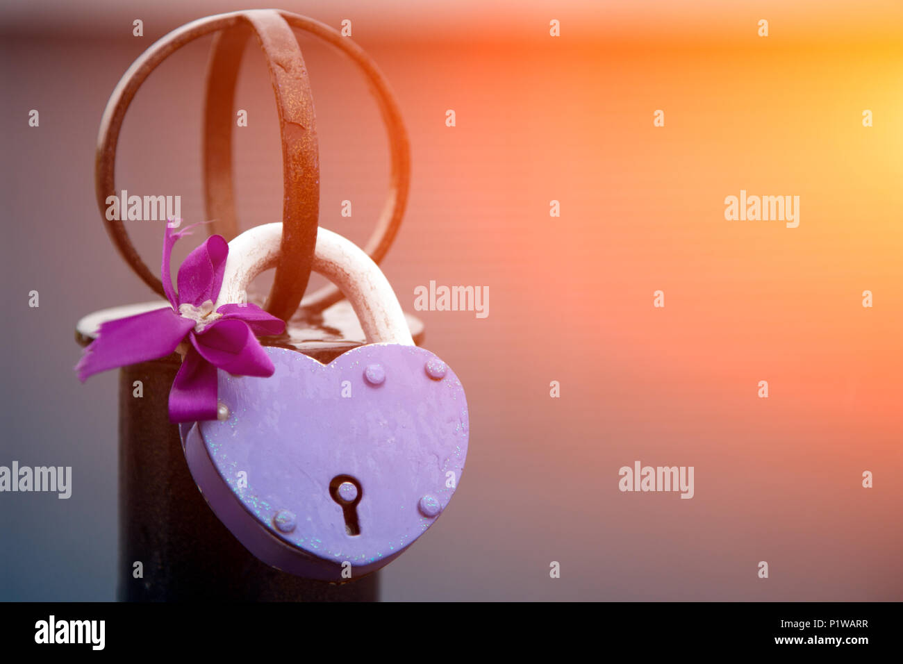 Purple lock close icon hi-res stock photography and images - Alamy