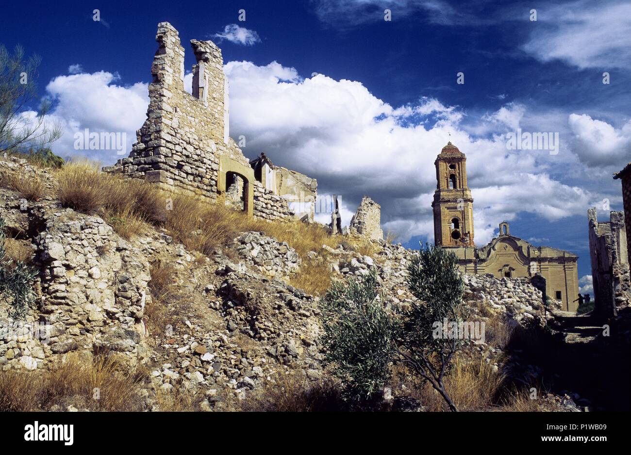 Spanish civil war battle of ebro hi-res stock photography and images ...