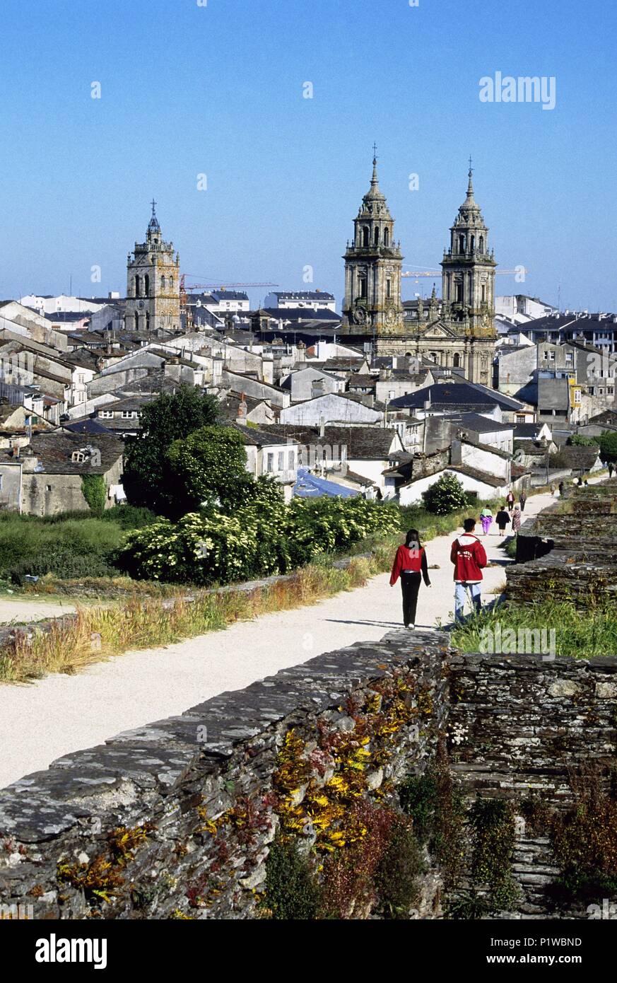 Lugo, roman walls promenade, city and Cathedral Stock Photo - Alamy
