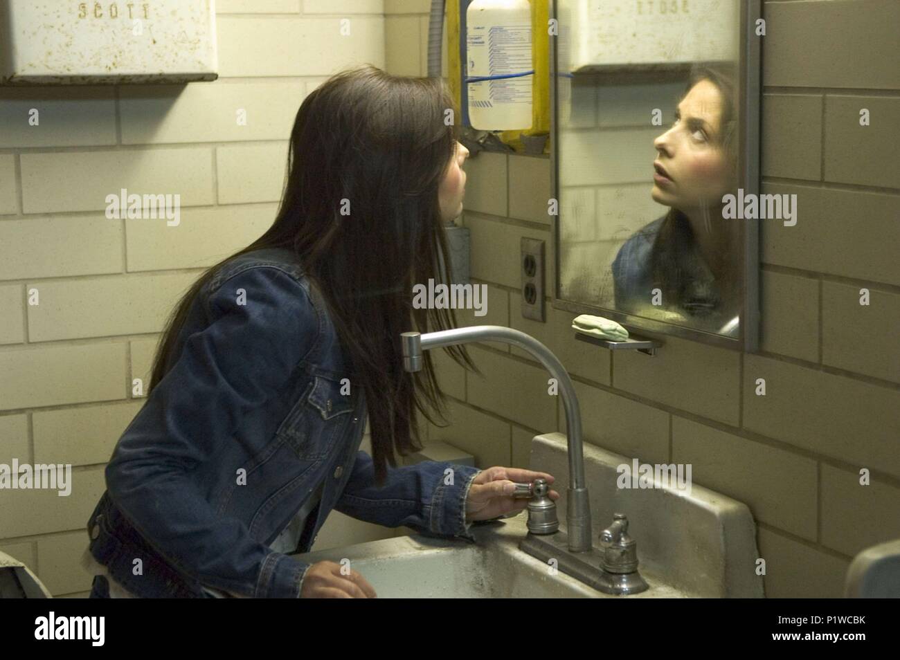 Sarah Michelle Gellar Return 2006 High Resolution Stock Photography and ...