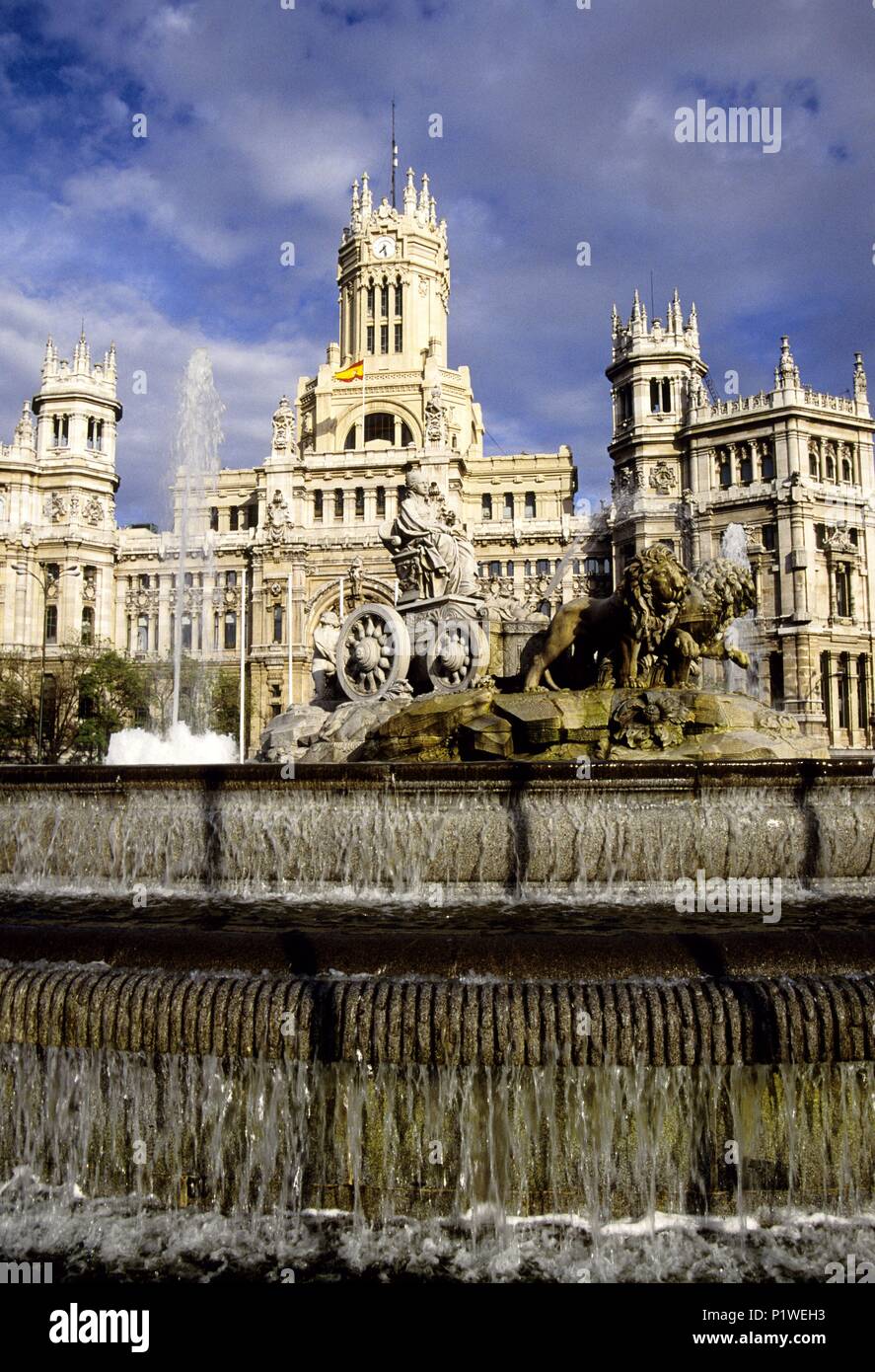 plaza de / Las Cibeles Square; fountain and Central Post building Stock ...