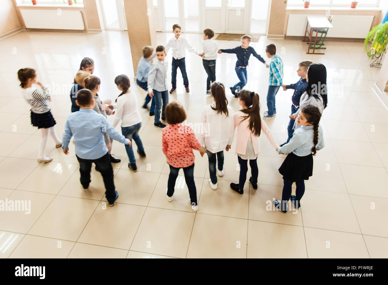 Break dance child hi-res stock photography and images - Alamy